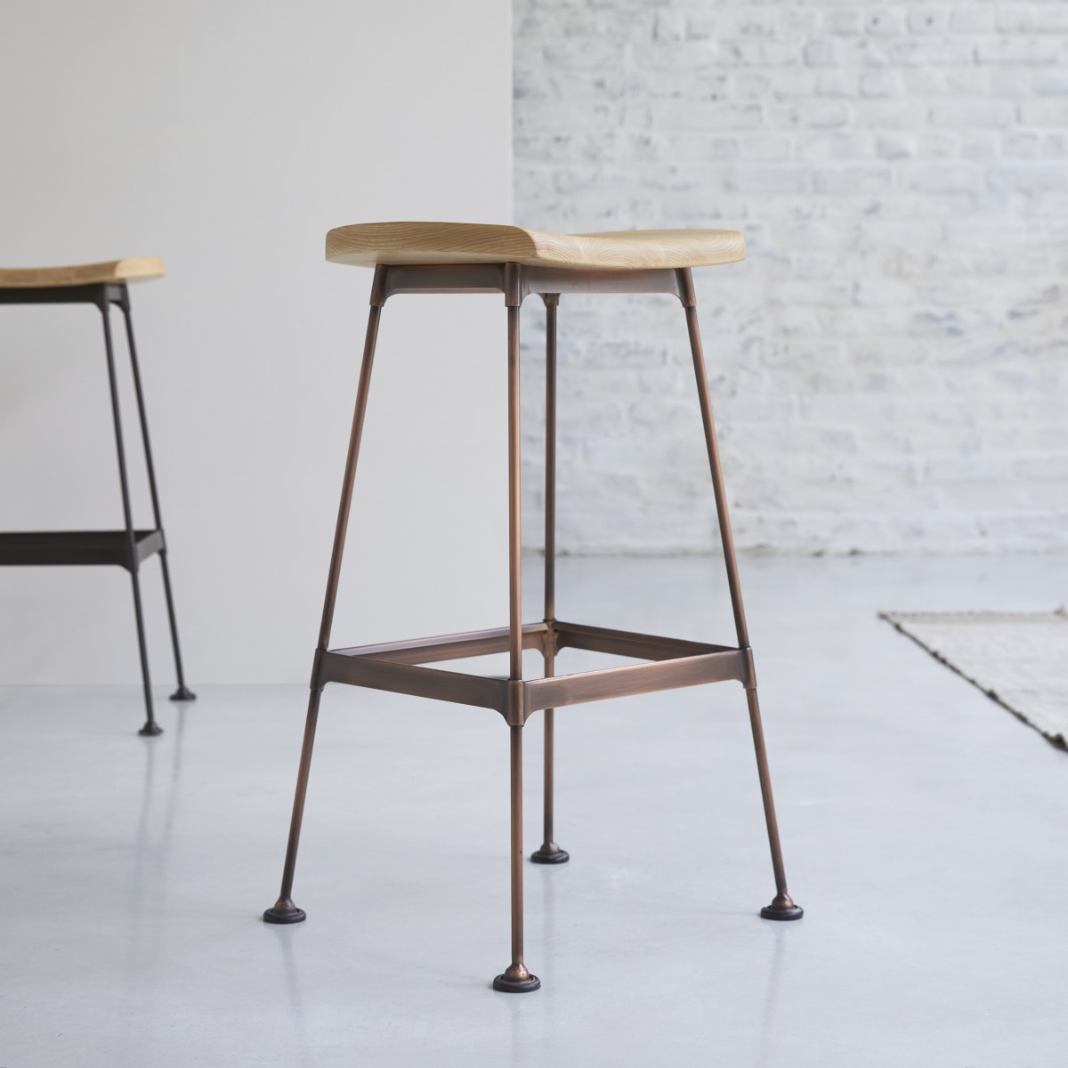 Ash wood and copper metal bar stool living dining room furniture Tikamoon