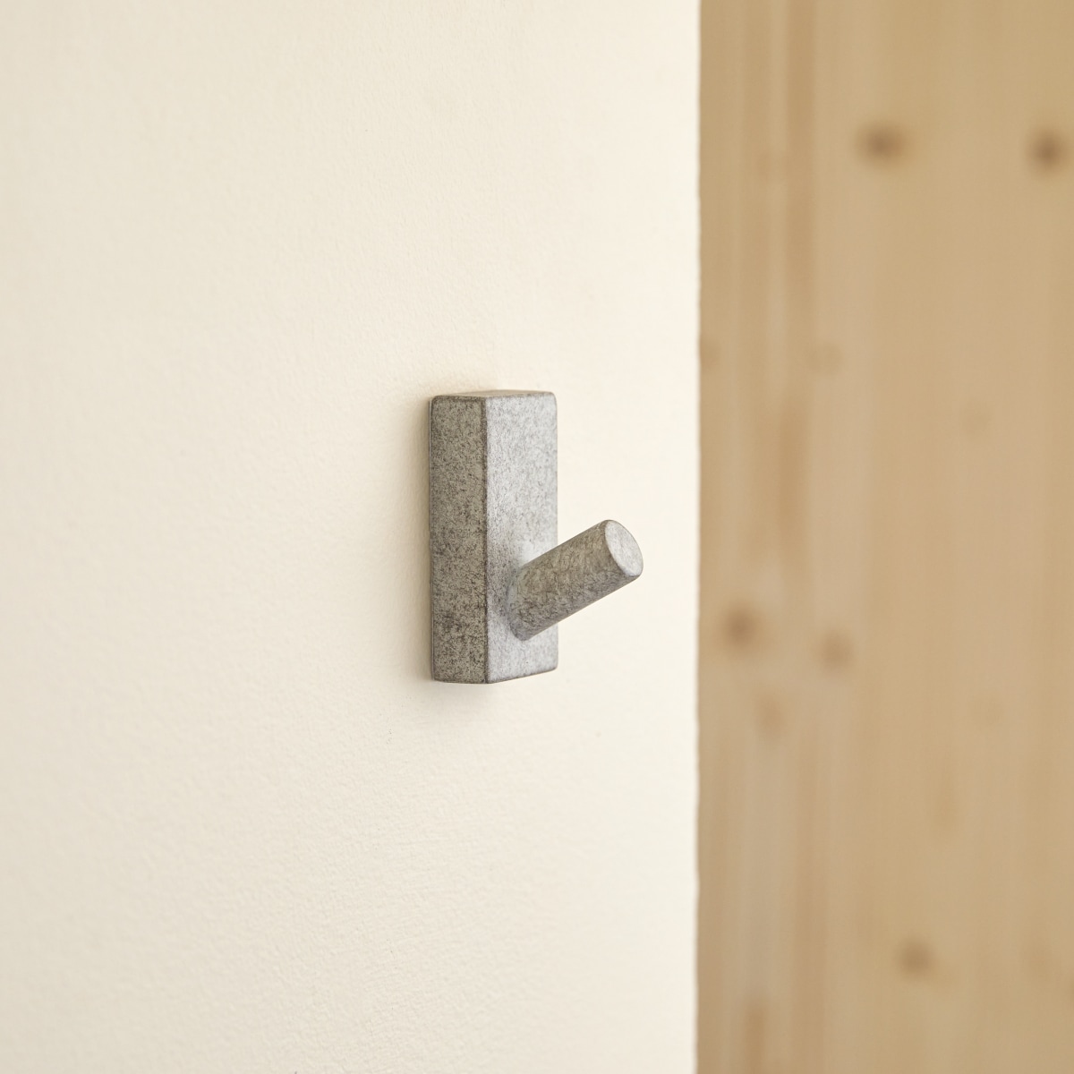 Rectangular grey terrazzo peg - Bathroom accessories - Tikamoon