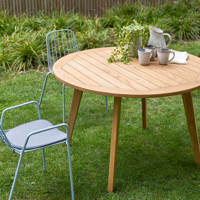 Round teak dining table 120 cm Garden furniture Tikamoon