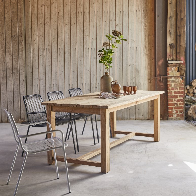 Reclaimed solid teak garden table for 6 8 people Garden furniture Tikamoon